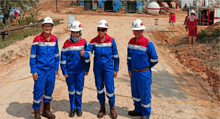Finance minister visits Rokan block, asks for higher production